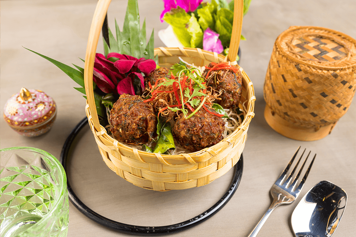 Mays Table – The Square